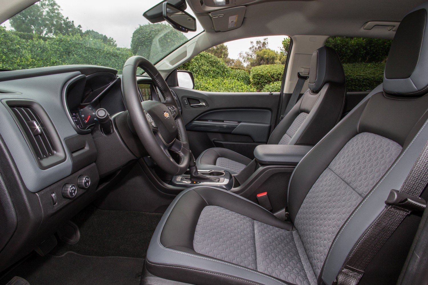 Chevrolet Colorado technical specifications and fuel economy